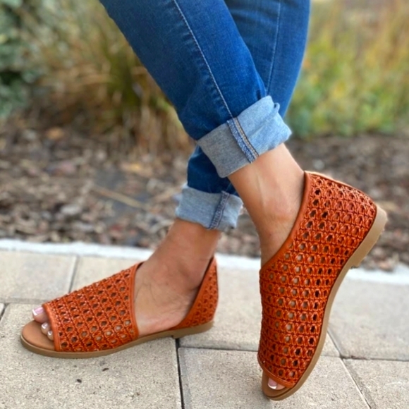 BAMBOO | Shoes | Bamboo Womens Dorsay Woven Asymmetrical Flats | Poshmark